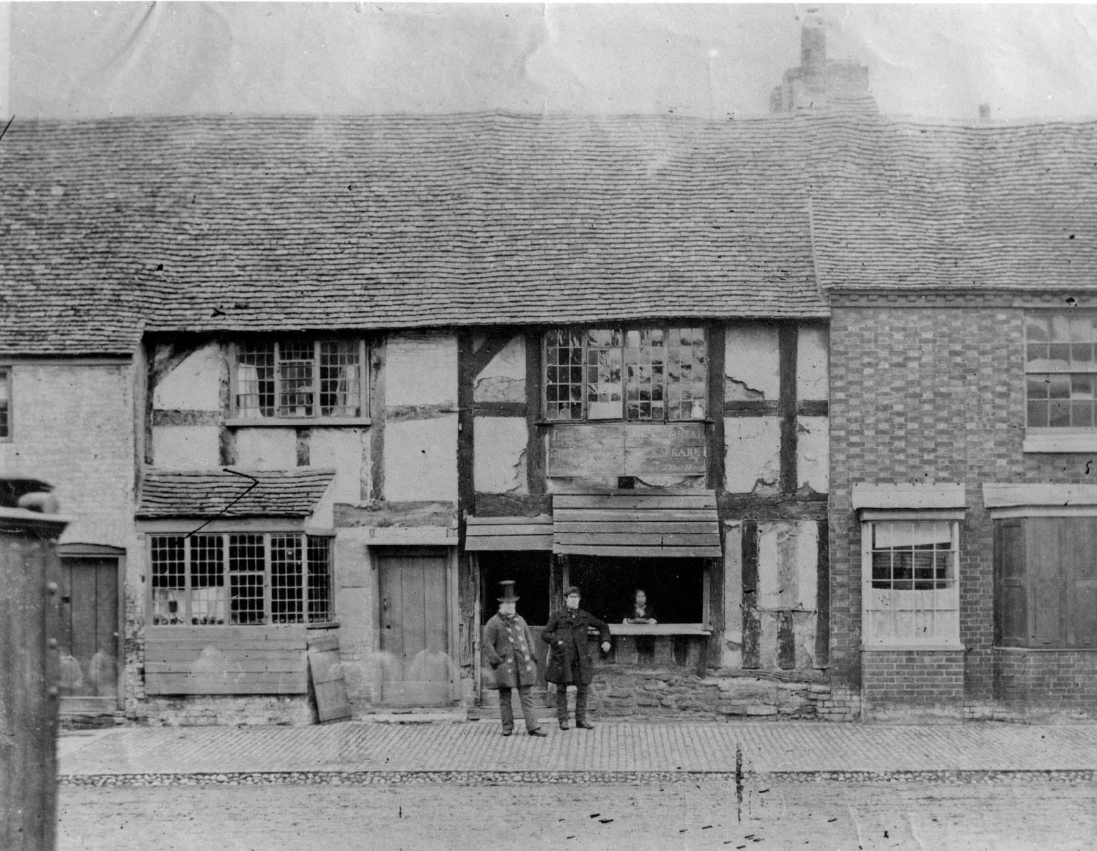 Then and Now Photos of the Birthplace of William Shakespeare in 1850 ...