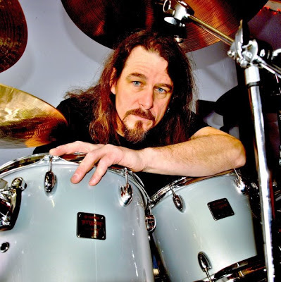 Aumenta Que Isso Aí É Rock N' Roll!: Paul Bostaph novamente no Slayer