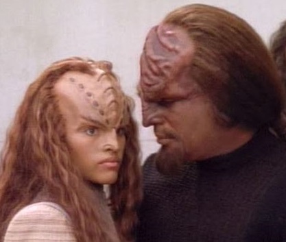 Doux Reviews: Star Trek The Next Generation: Birthright, Part 2