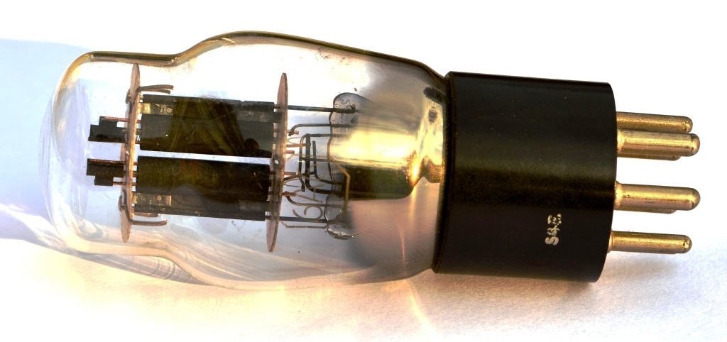 VinylSavor: Tube of the Month: The 6A6