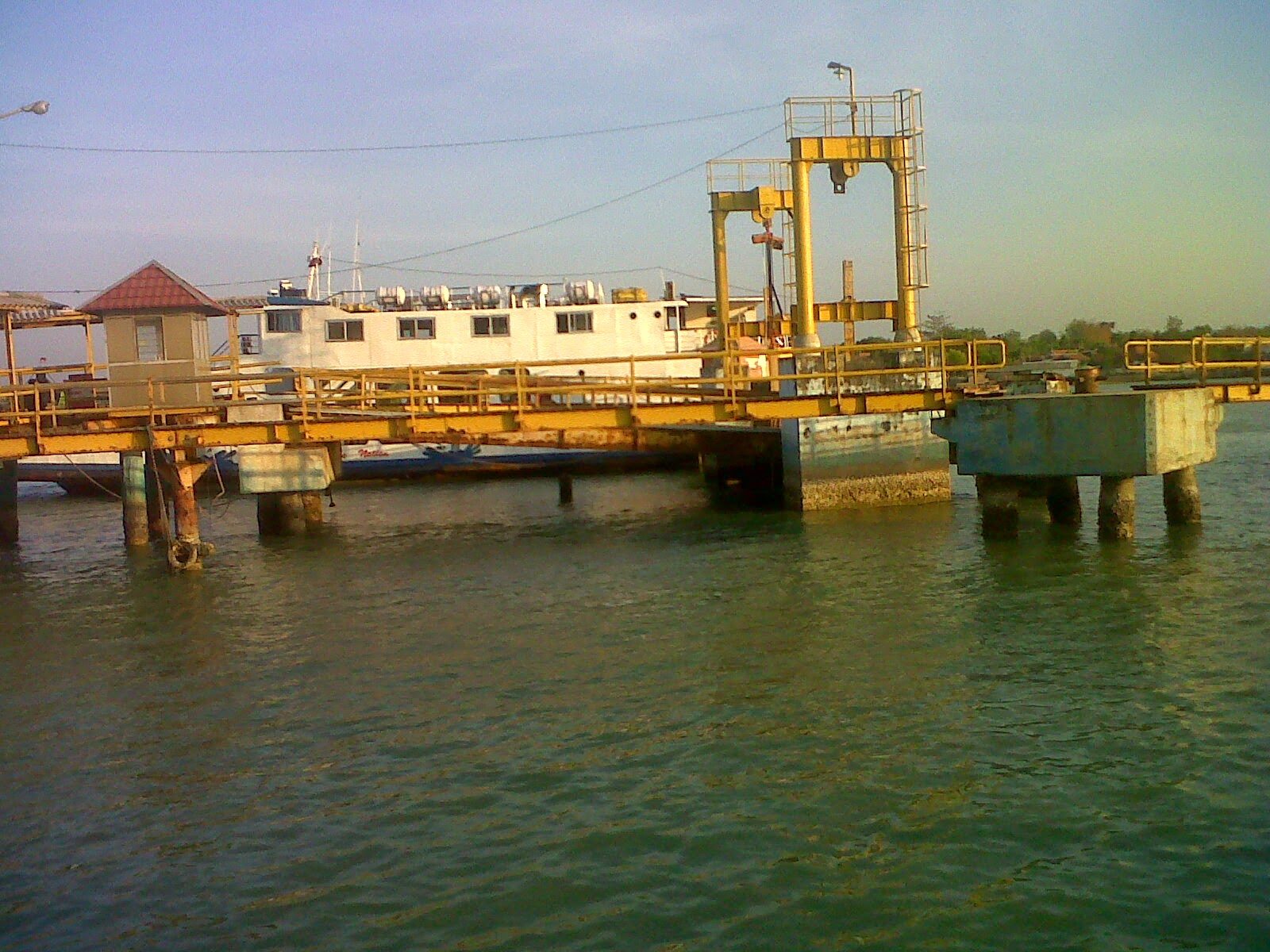 Wisata Madura: Wisata 'Pelabuhan Kalianget'