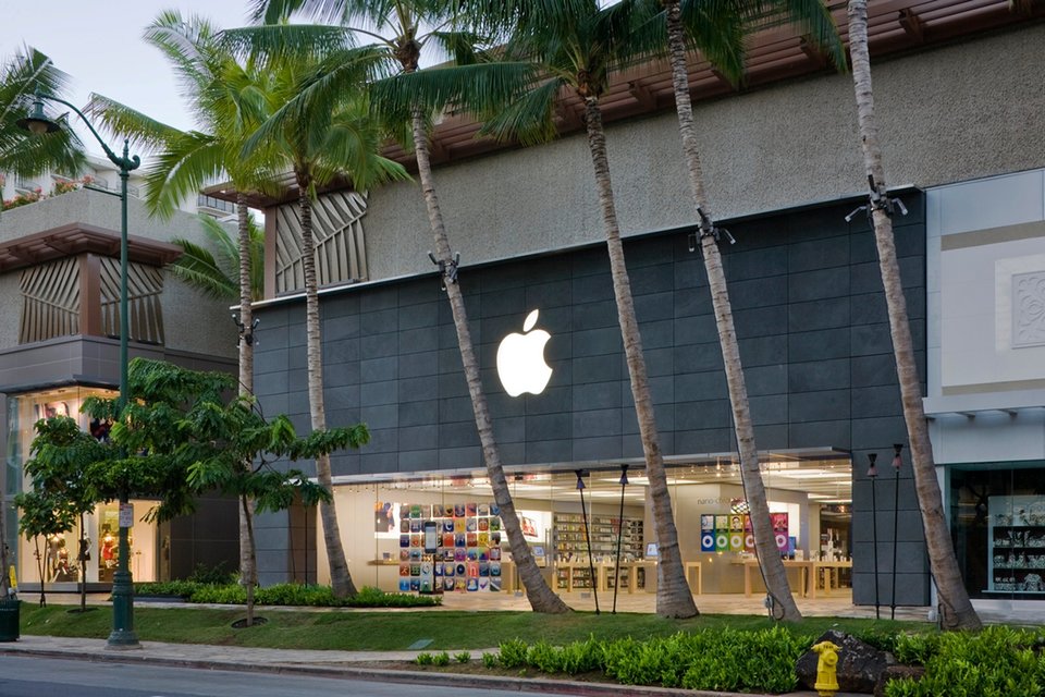Tech Talk With World: Apple Stores in The World