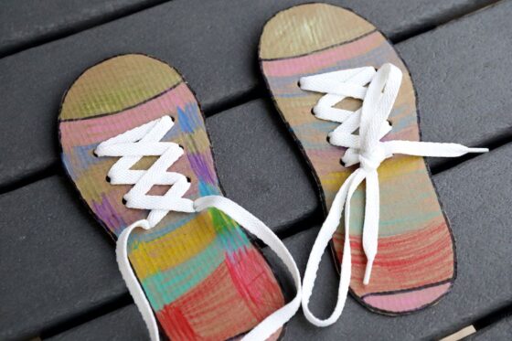 Fir Class: Learn how to tie your shoe laces