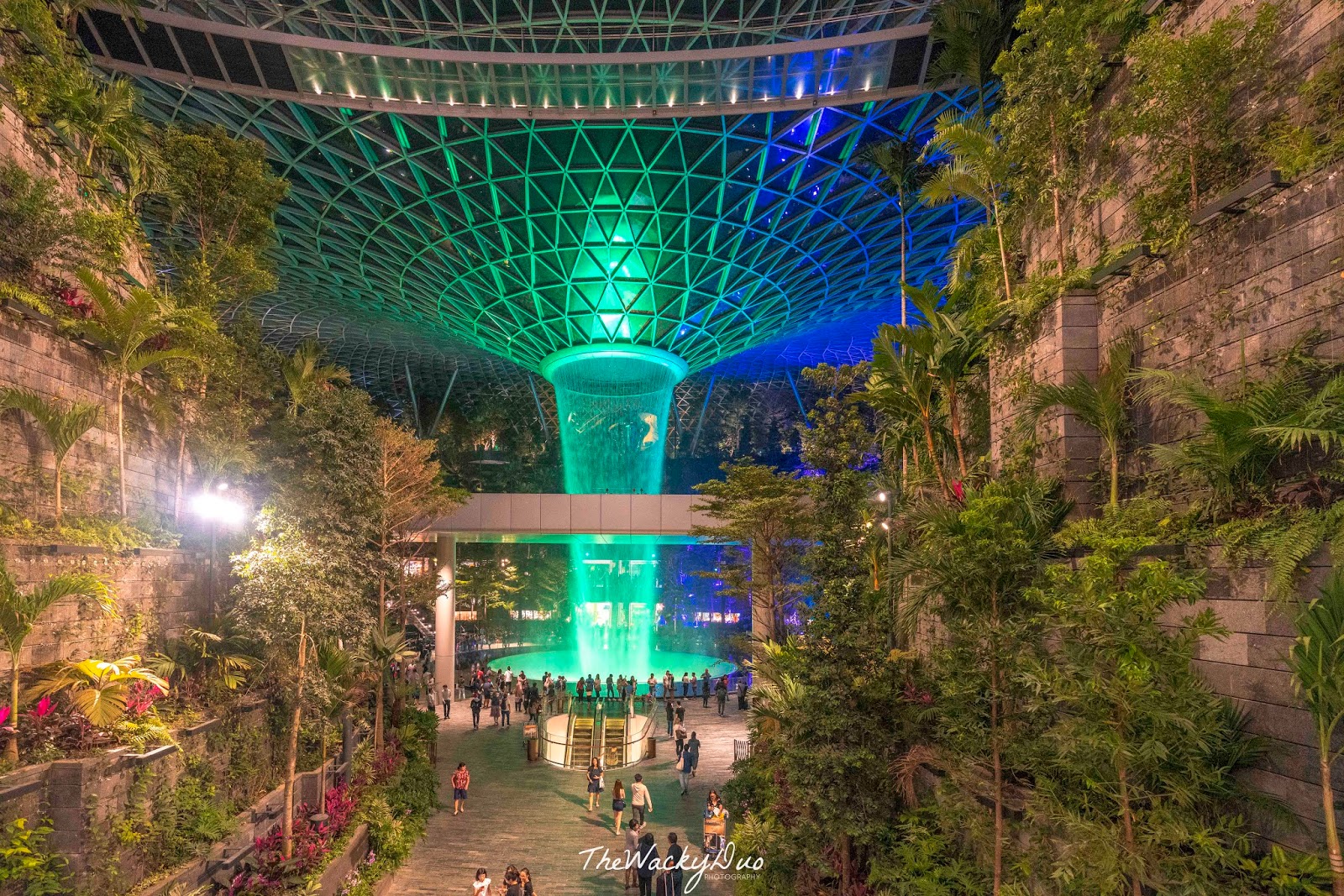 Rain Vortex Light Show @ Jewel Changi Airport : 5 Important Tips ...