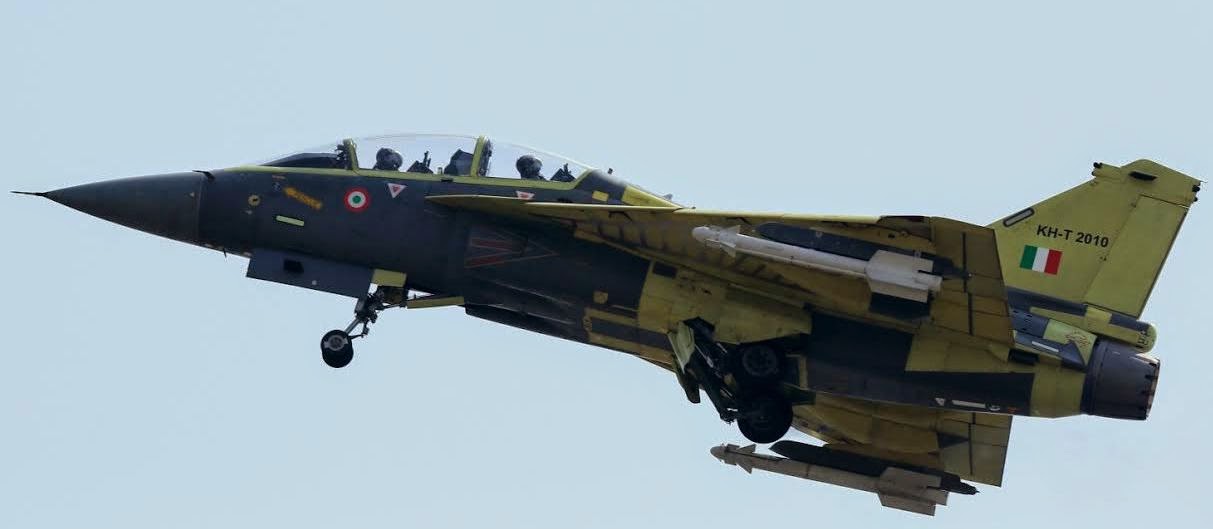 Tarmak007 -- A bold blog on Indian defence: Tejas trainer PV6 completes ...