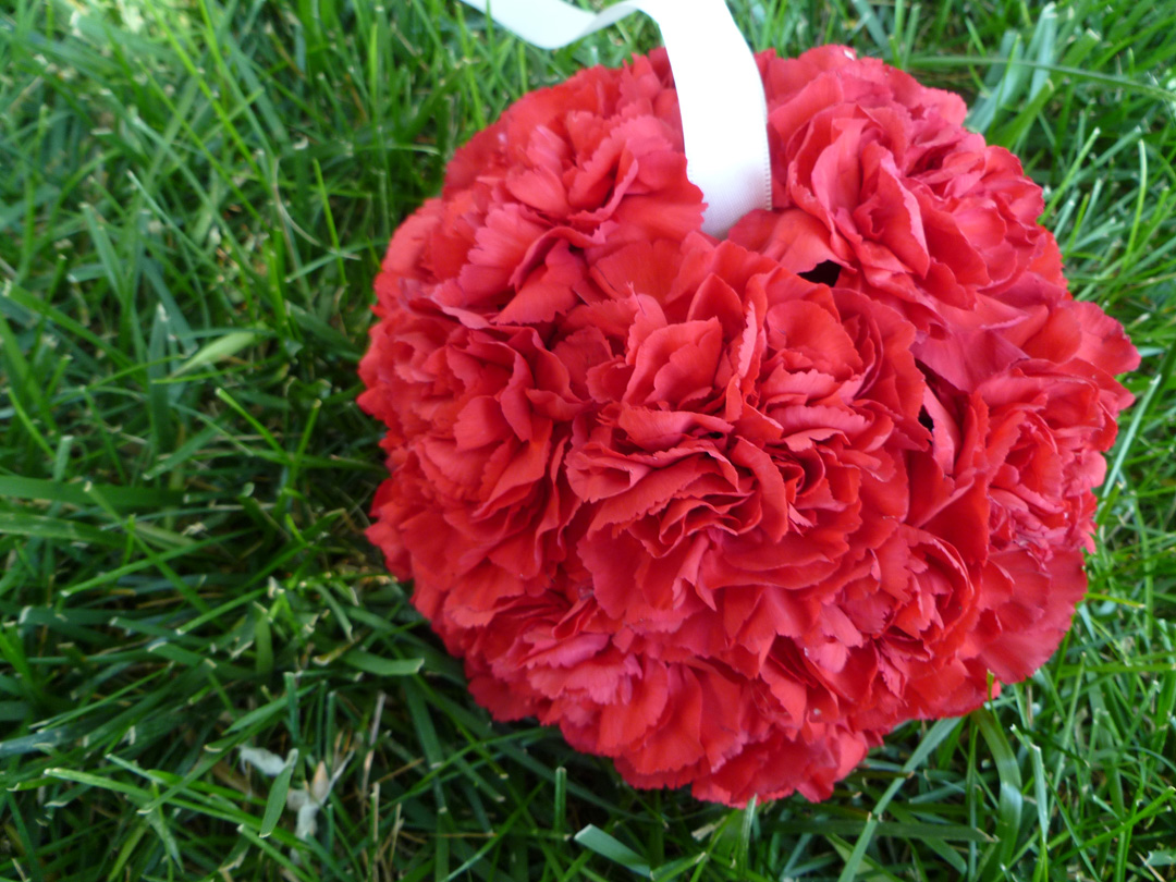 Always Springtime Flowers: Ravishing Red Wedding Flowers