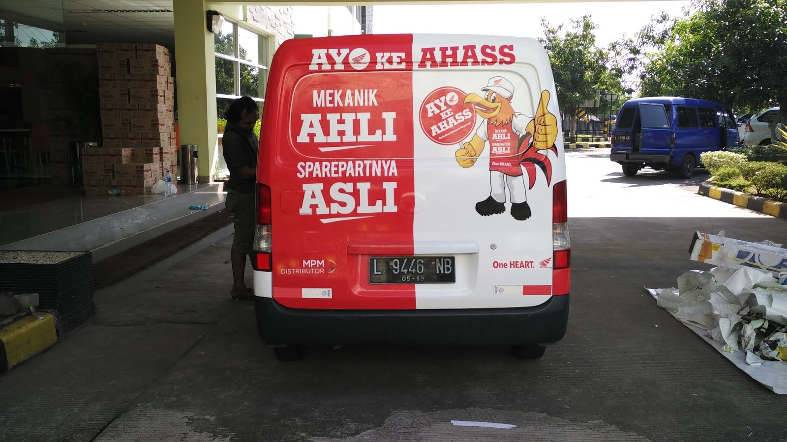Branding Mobil sebagai Media Promosi | Cutting Sticker | SURABAYA