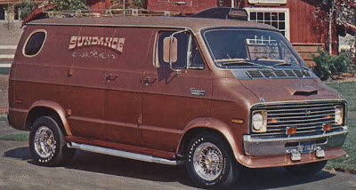 Vandoleros, Van Club: April 2012