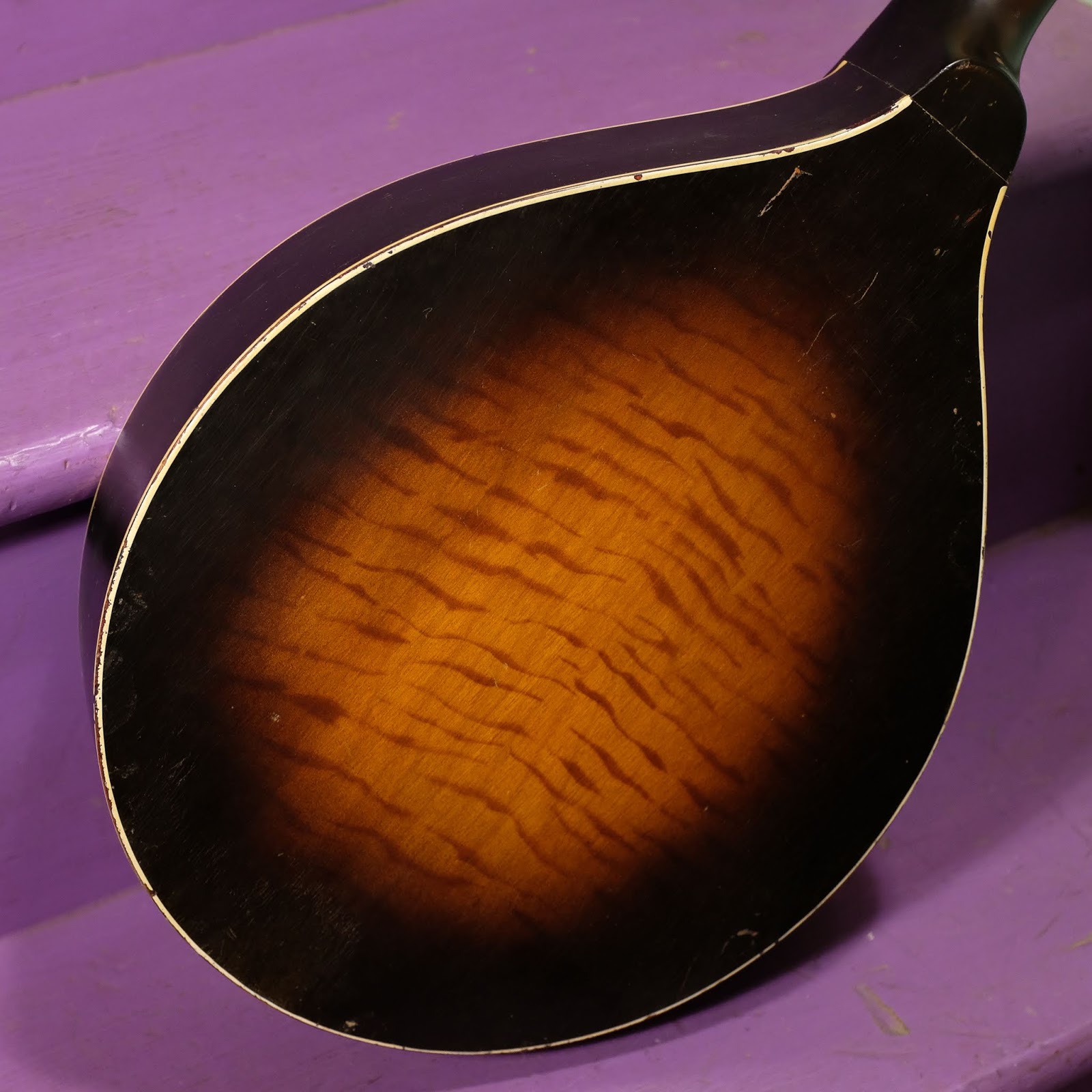 1930s Regal-made BlueBird Flatback Mandolin
