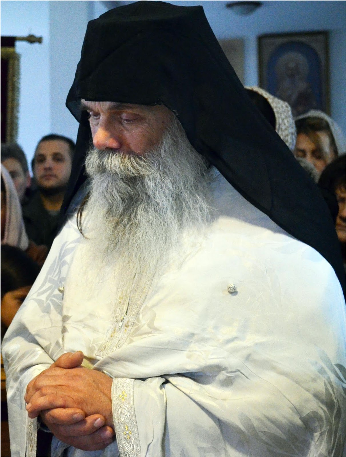Ομολογία: ΠΡΟΣΟΧΗ ΠΡΟΣΟΧΗ. Ο π. Ευθύμιος δεν κοινωνεί σε αυτους που ...