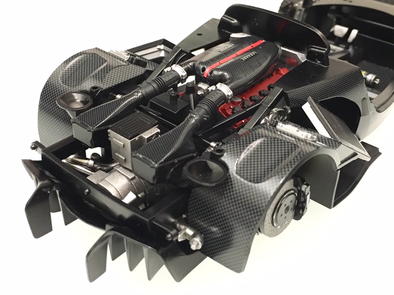 新手砌模型: Tamiya 1/24 Ferrari FXX K build (田宮 1/24 FXX K 製作）