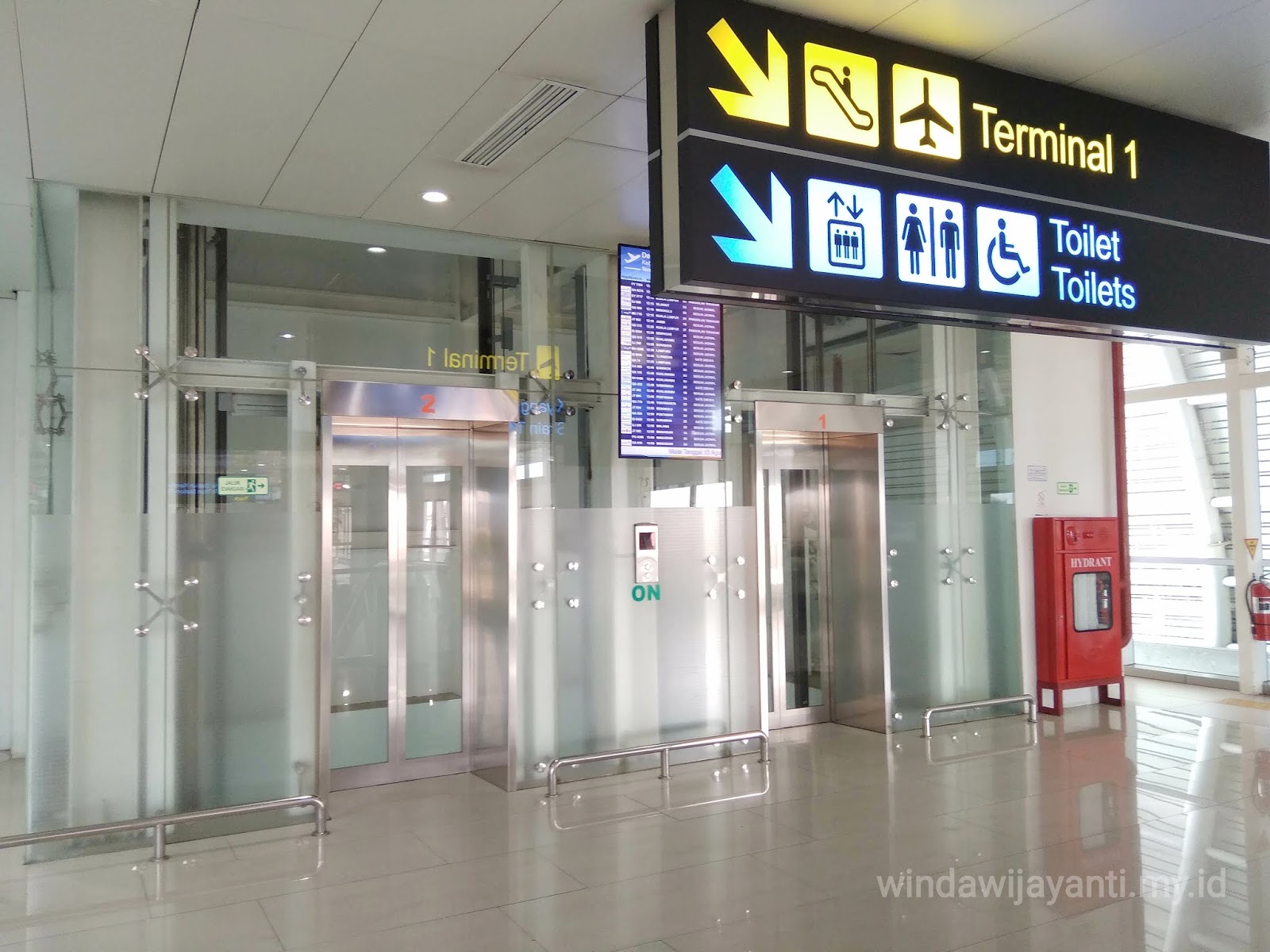 Pengalaman Pertama Naik Kalayang Bandara Soekarno - Hatta - Winda Wijayanti