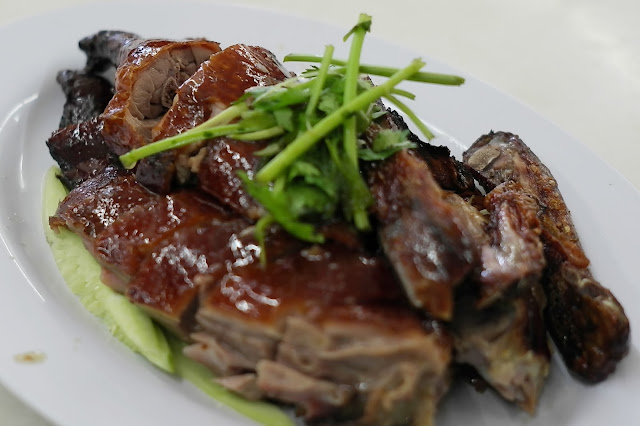 JE TunNel: RESTORAN SOON LOK 顺乐炭烧脆皮烧鸭海鲜饭店 for their Signature Charcoal ...