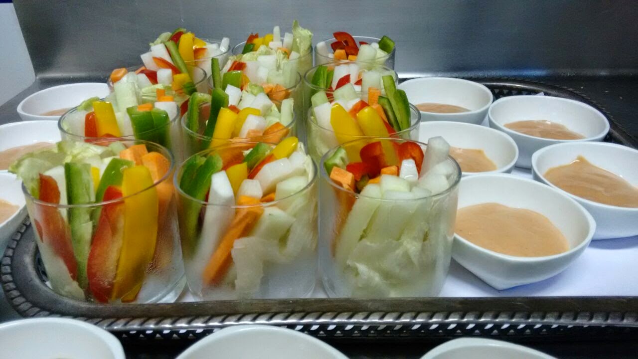nisikant panigrahi: VEGETABLE CRUDITÉS WITH COCKTAIL SAUCE