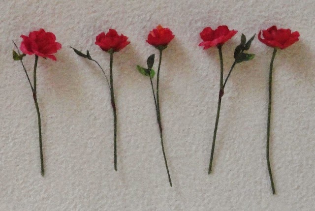 MiniMumLoon: Vijf tinten rood / Five shades of red