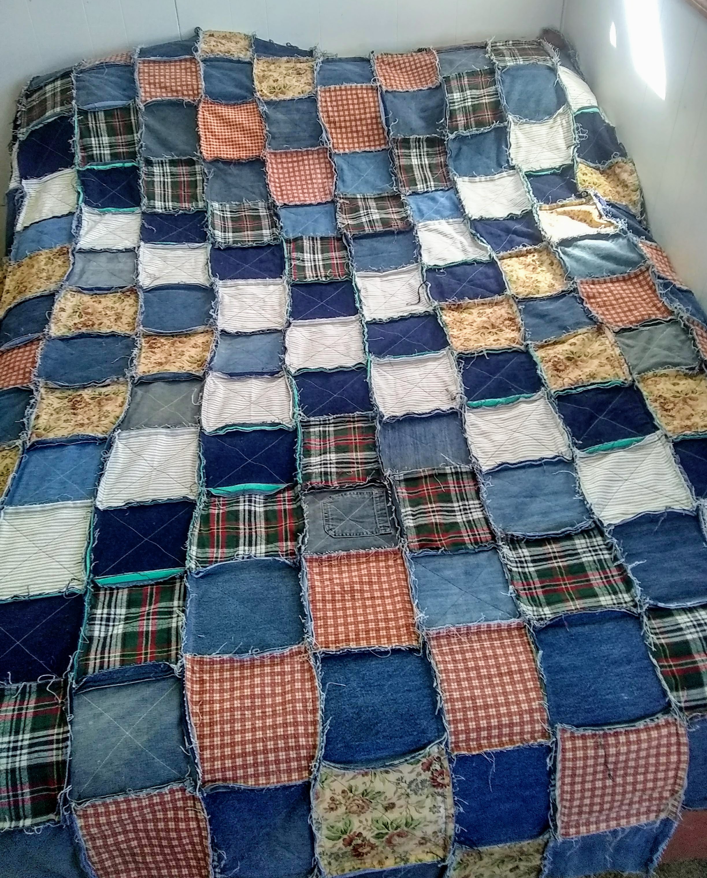 Simple Inspirations: Finished Denim Rag Quilt