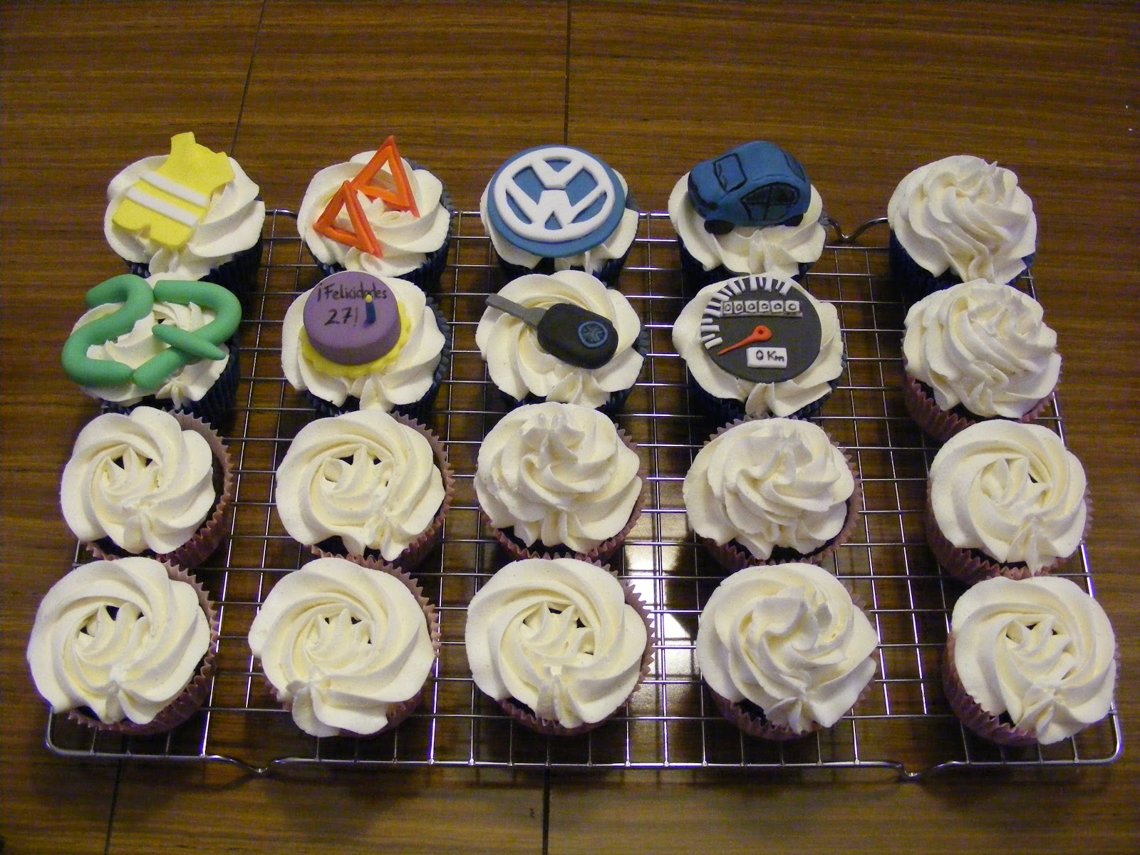 Alice's Sweet Cakes: Un encargo muy cumpleañero, un gran premio y mucho ...