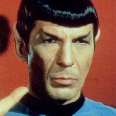 il peccato veniale: Gene Roddenberry fu un'uomo che visse la sua vita ...