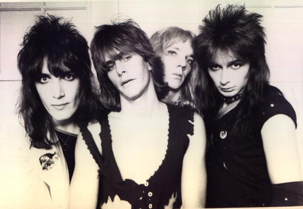 OLD, WEAK BUT ALWAYS A WANKER - THE PUNK YEARS: RAZOR BOYS - Razor Boys ...