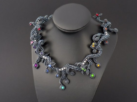 Modern Beading Patterns and Tutorials by SamohtaC / The Beading Gem