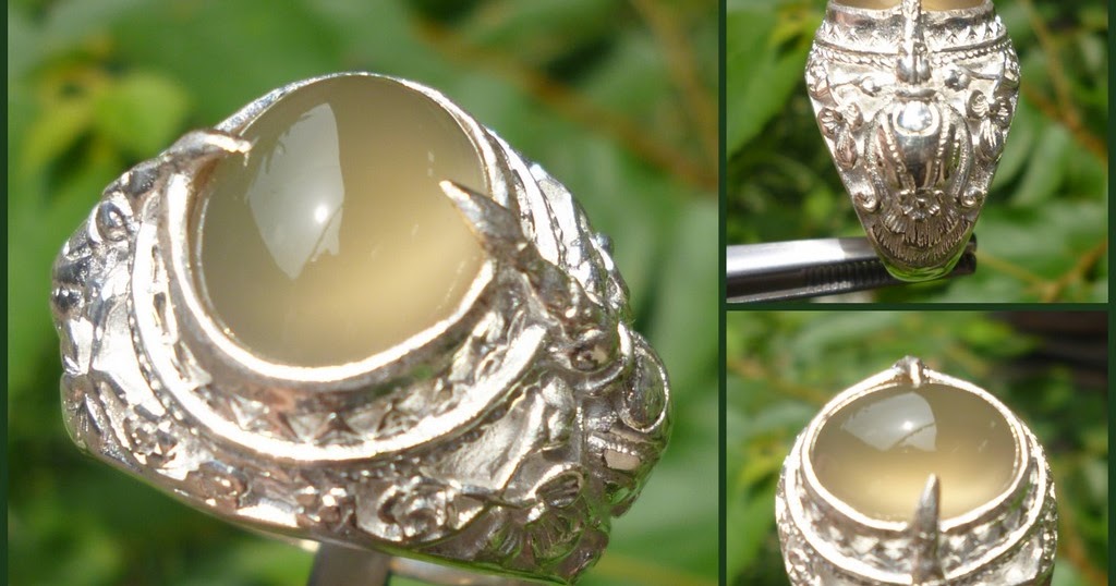 Batu Bulan - Master Ilmu Pelet Dan Ilmu Gendam