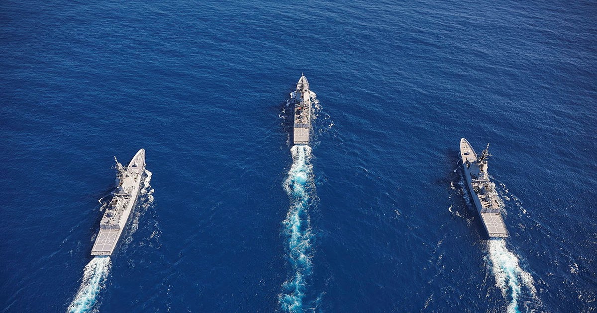 DEFENSE STUDIES: Navy's AWD Exercise Together for the First Time