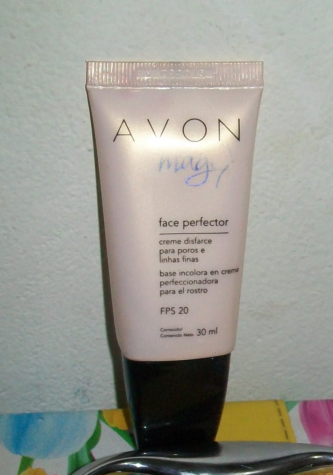 Lágrimas de Glitter: Primer Facial Avon Magix