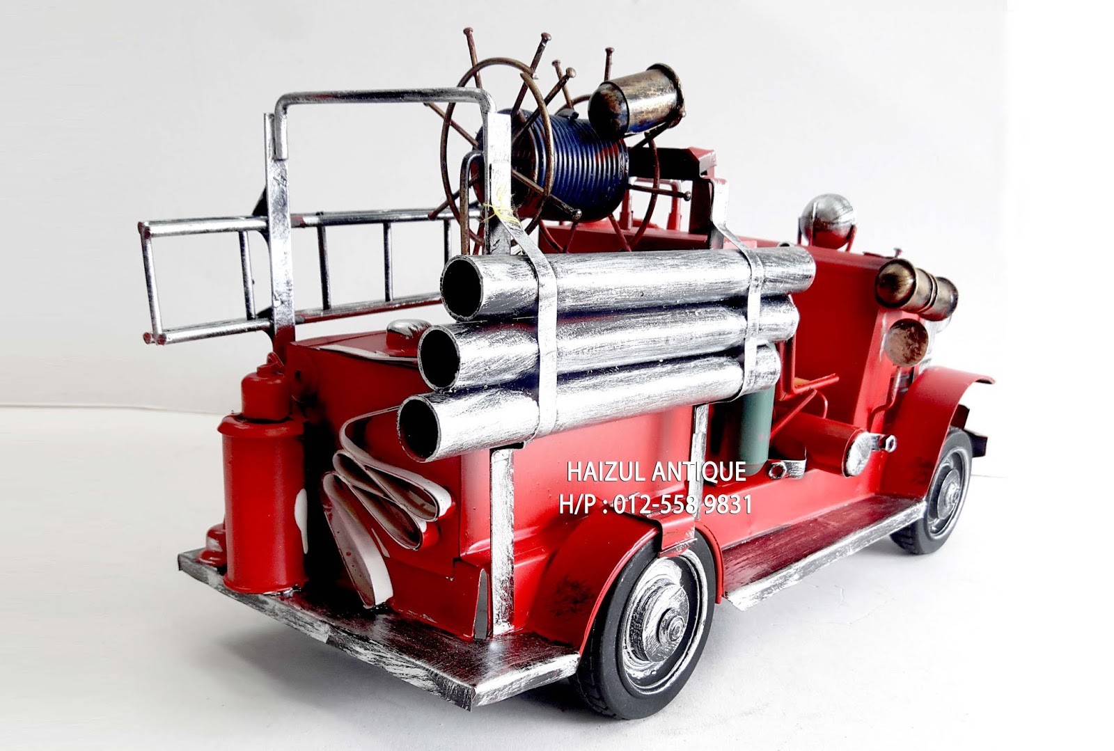 Haizul-Antique: HANDCRAFT VINTAGE FIRE ENGINE TRUCK MODEL 2 - RM220