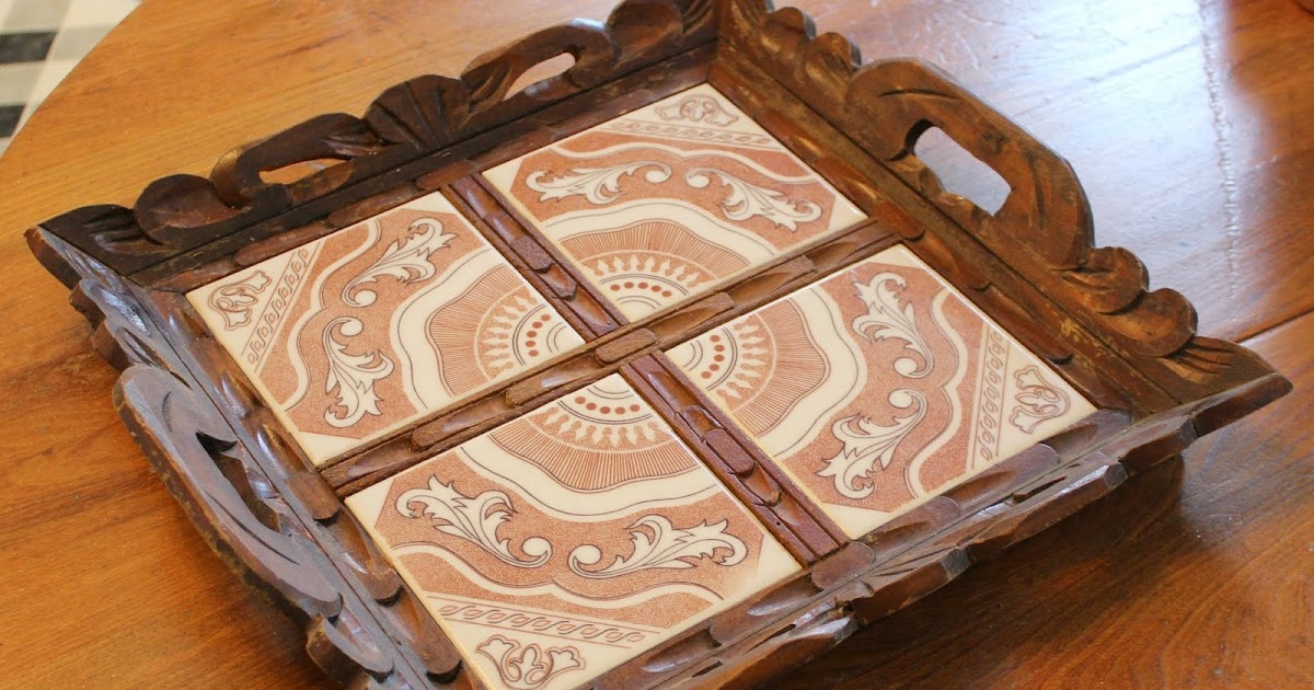 An Upcycled Tray And A 2019 Christmas Decor Recap | Organized Clutter