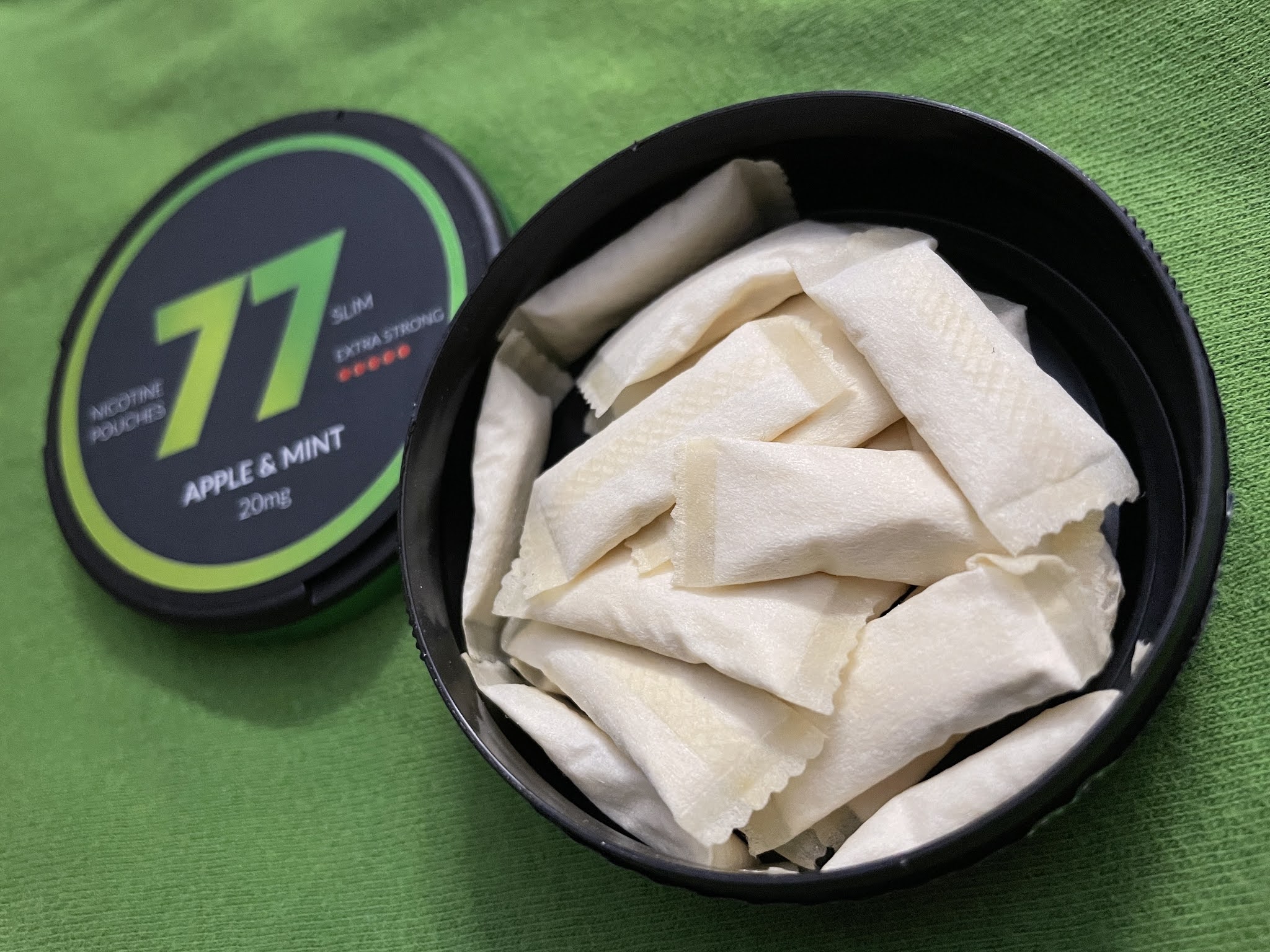 77 Nicotine Pouches: Apple Mint - Review. 27 July 2021.