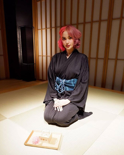 Arci Muñoz opens up 2019 in two-piece swimsuits manlalaki talaga ang ...