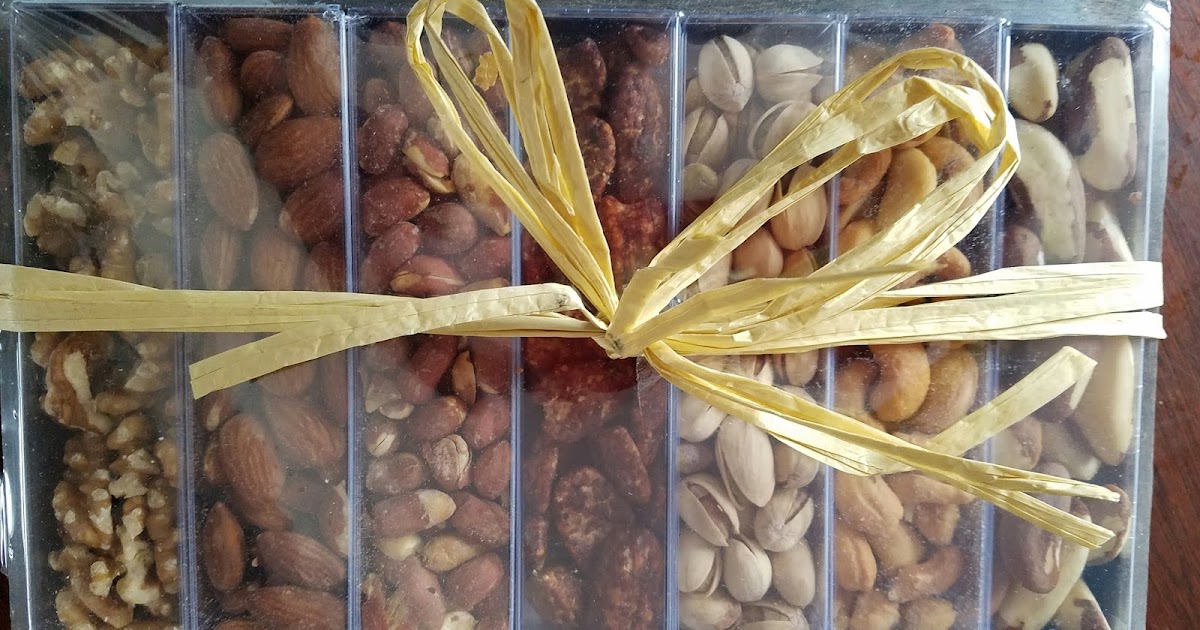 Large Fresh Nuts Assortment Holiday Gift Box - Oh! Nuts Review ...