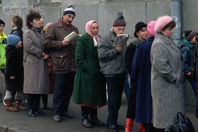 Photos from the fall of the Soviet Union (1990 - 91)