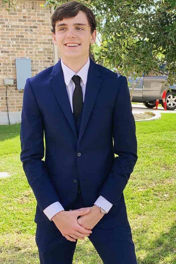 Aydon Holley (Tik Tok Star) Wiki, Biography, Age, Girlfriend, Facts and More