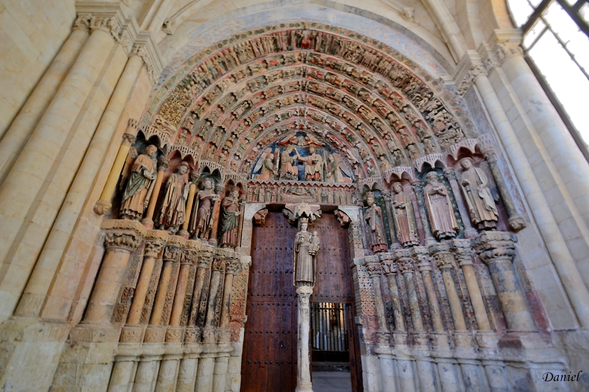 HISTORIA Y ARTE: LA COLEGIATA DE TORO EN 11 IMÁGENES