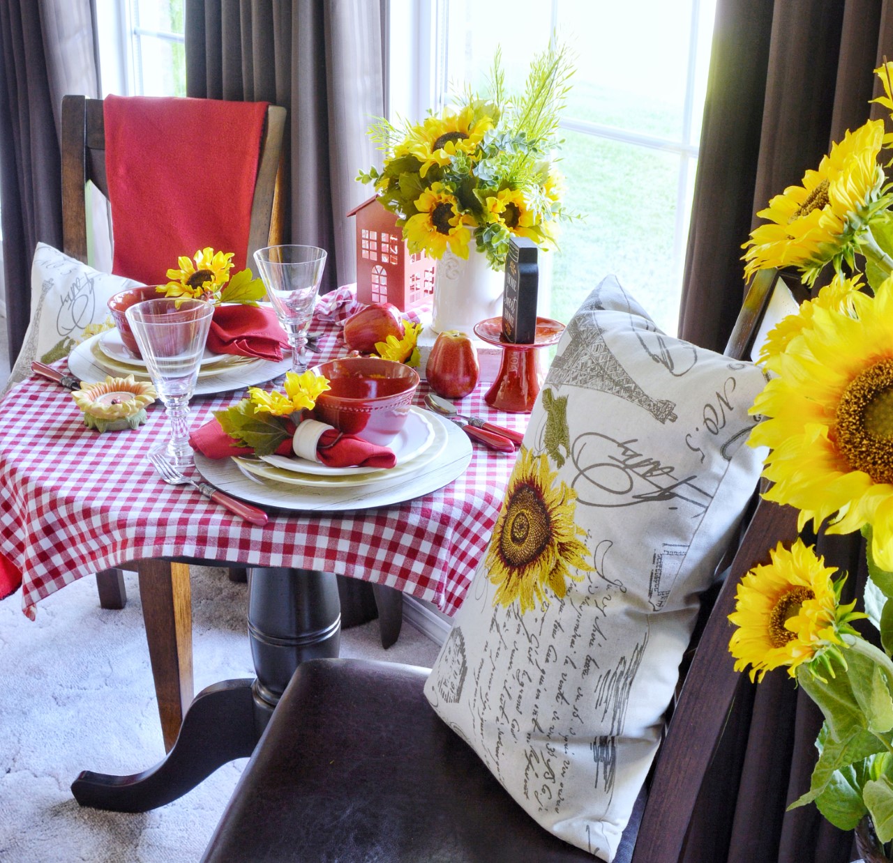 Dining Delight: Apples & Sunflowers Late Summer Tablescape
