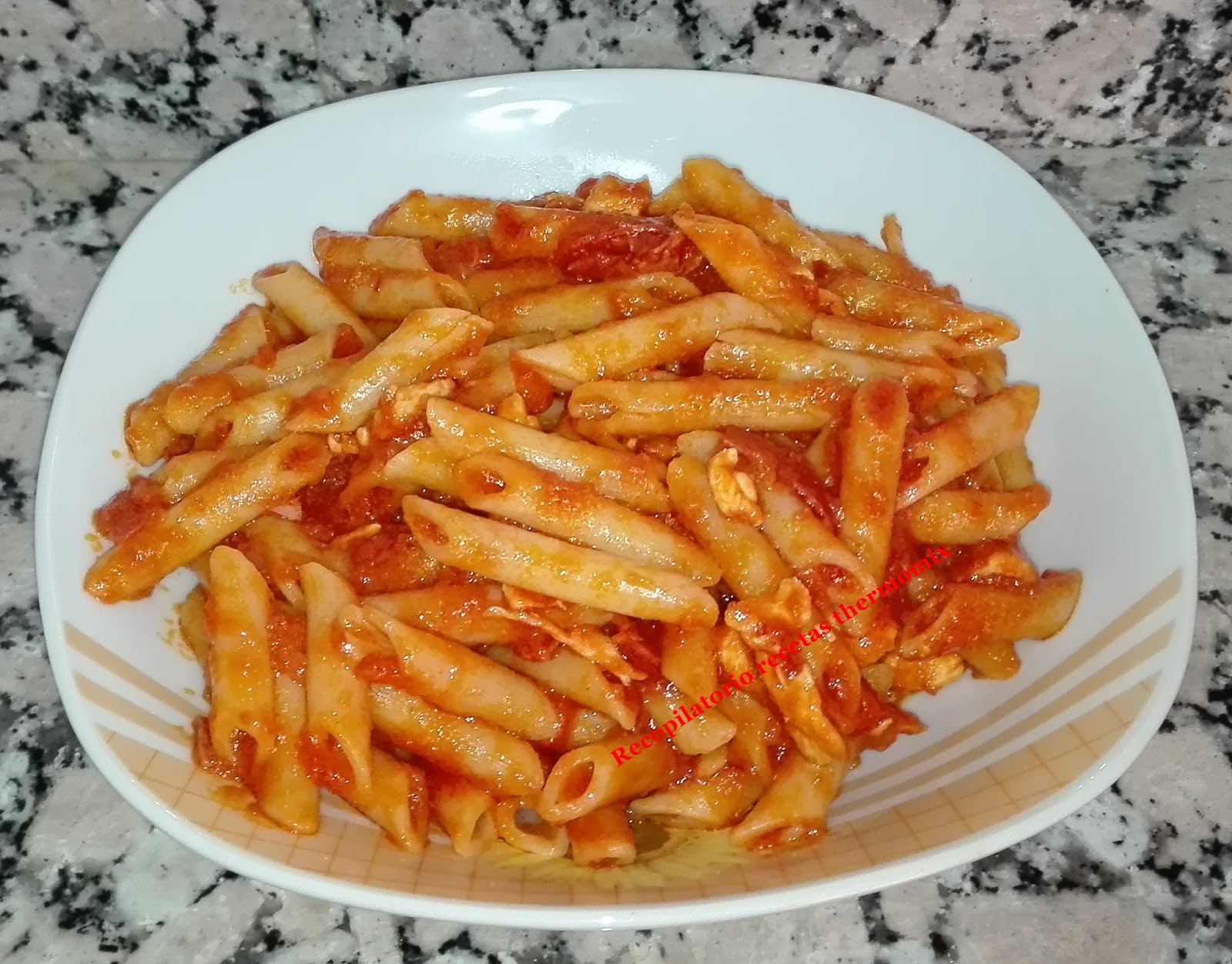 Recopilatorio de recetas thermomix: Macarrones con pollo y chorizo ...