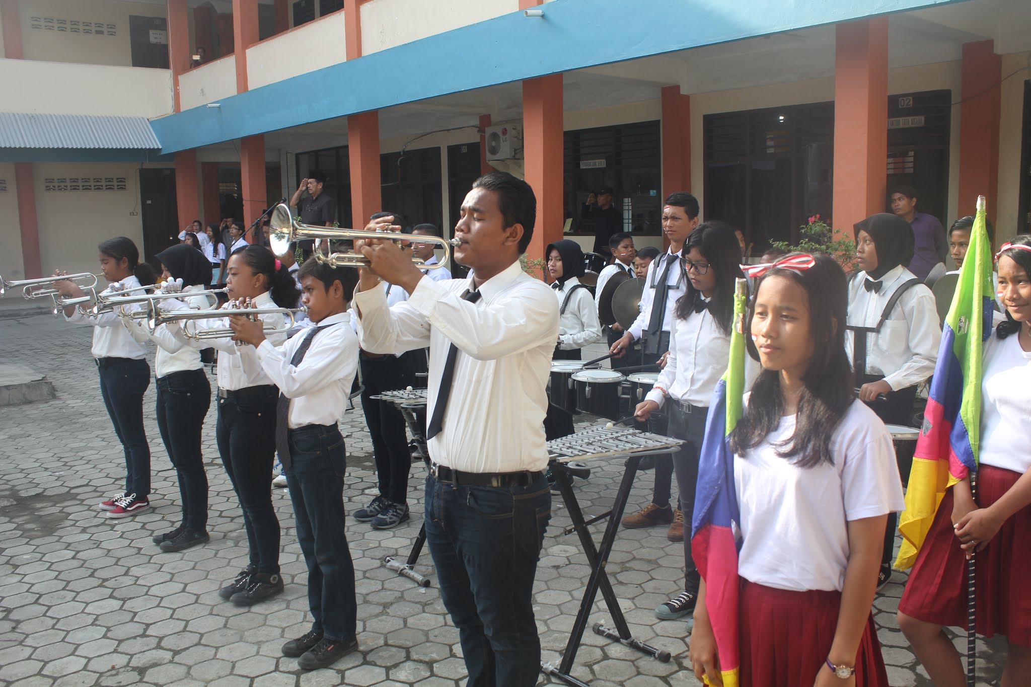 TIM MARCHING BAND ~ SMK SWASTA EKA PRASETYA MEDAN TIM MARCHING BAND ~ SMK SWASTA EKA PRASETYA MEDAN