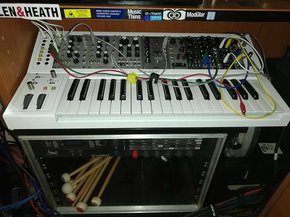 MATRIXSYNTH: WALDORF KB37 eurorack keyboard cabinet controller