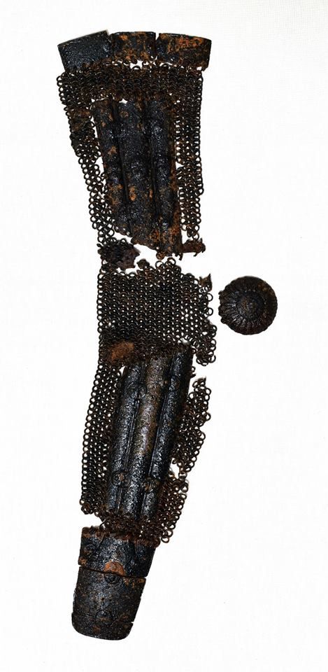 Kote (籠手) of the late Heian and late Kamakura period