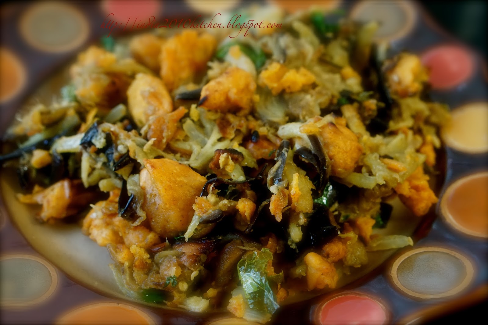 INDU'S KITCHEN: VANKAYA PAKODI