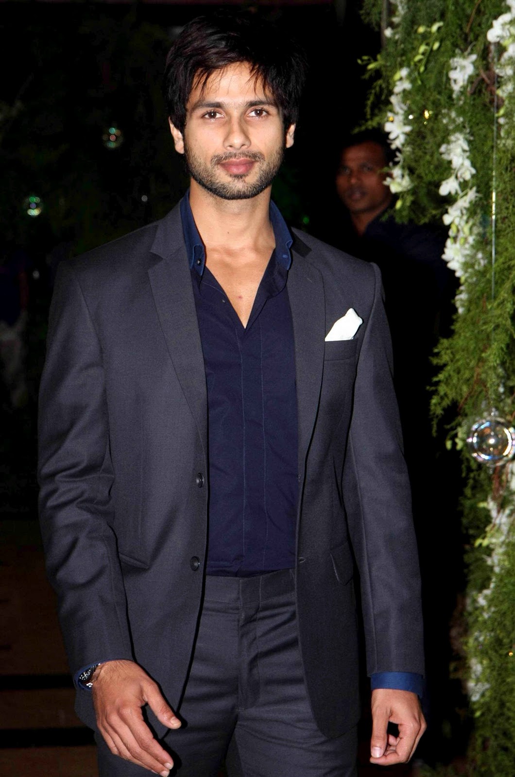Bollywood Handsome Actor Shahid Kapoor Pictures: May 2012