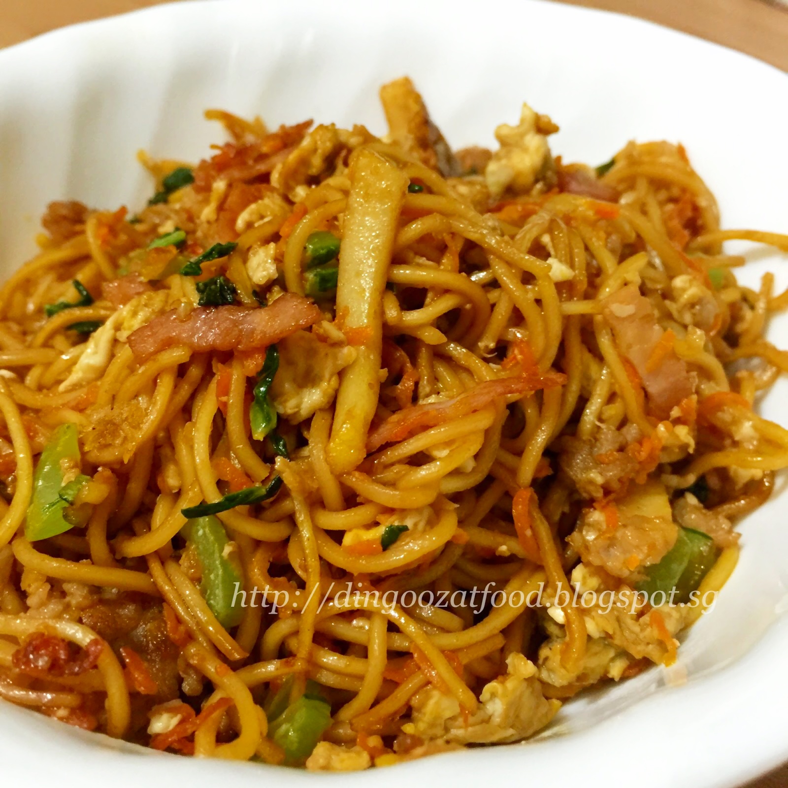 Miki's Food Archives : Chinese Style Fried Noodle With Chicken Fillet ...