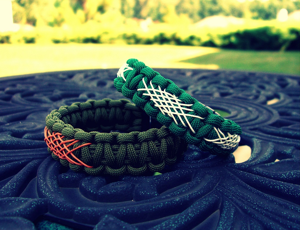 Stormdrane's Blog: Shoelace lattice lacing a paracord bracelet ...