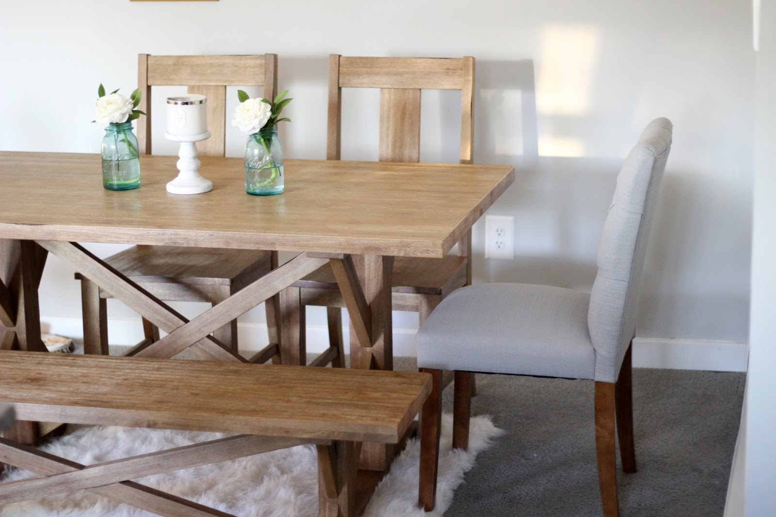 HOME TOUR // DINING, KITCHEN & LIVING ROOM | A Classy Fashionista