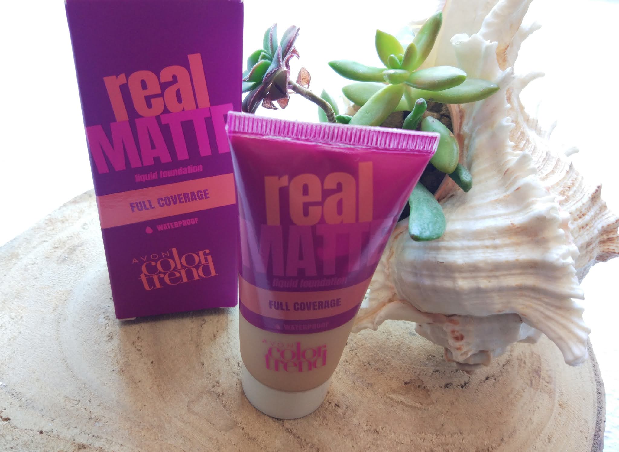 Base Real Matte, AVON - Dreams of a Princess