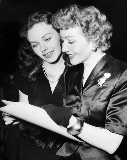 It's The Pictures That Got Small ...: THE WEDNESDAY CANDID 15!