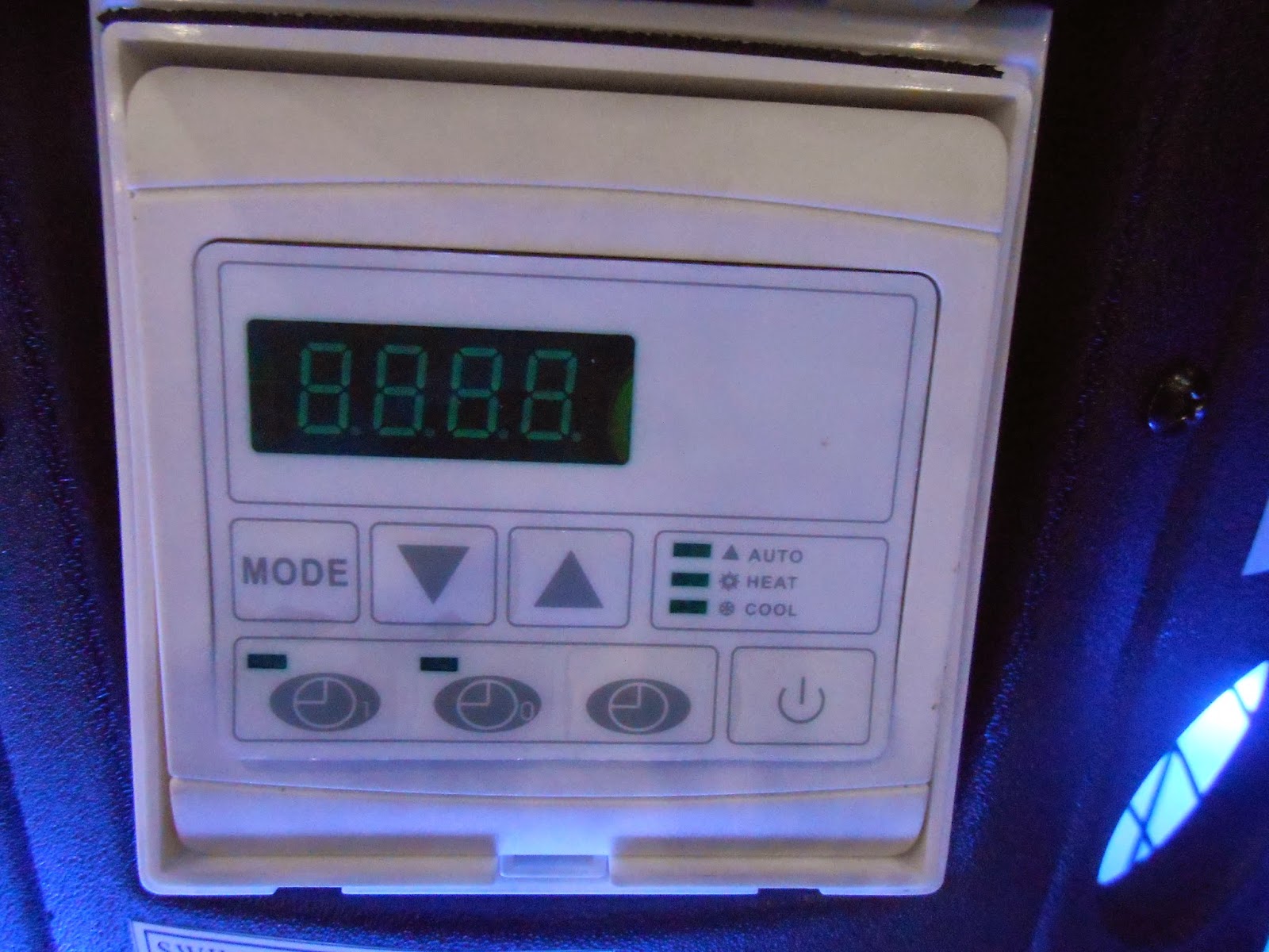 Heat Pump: LED Controller Display of Wotech Heat Pump