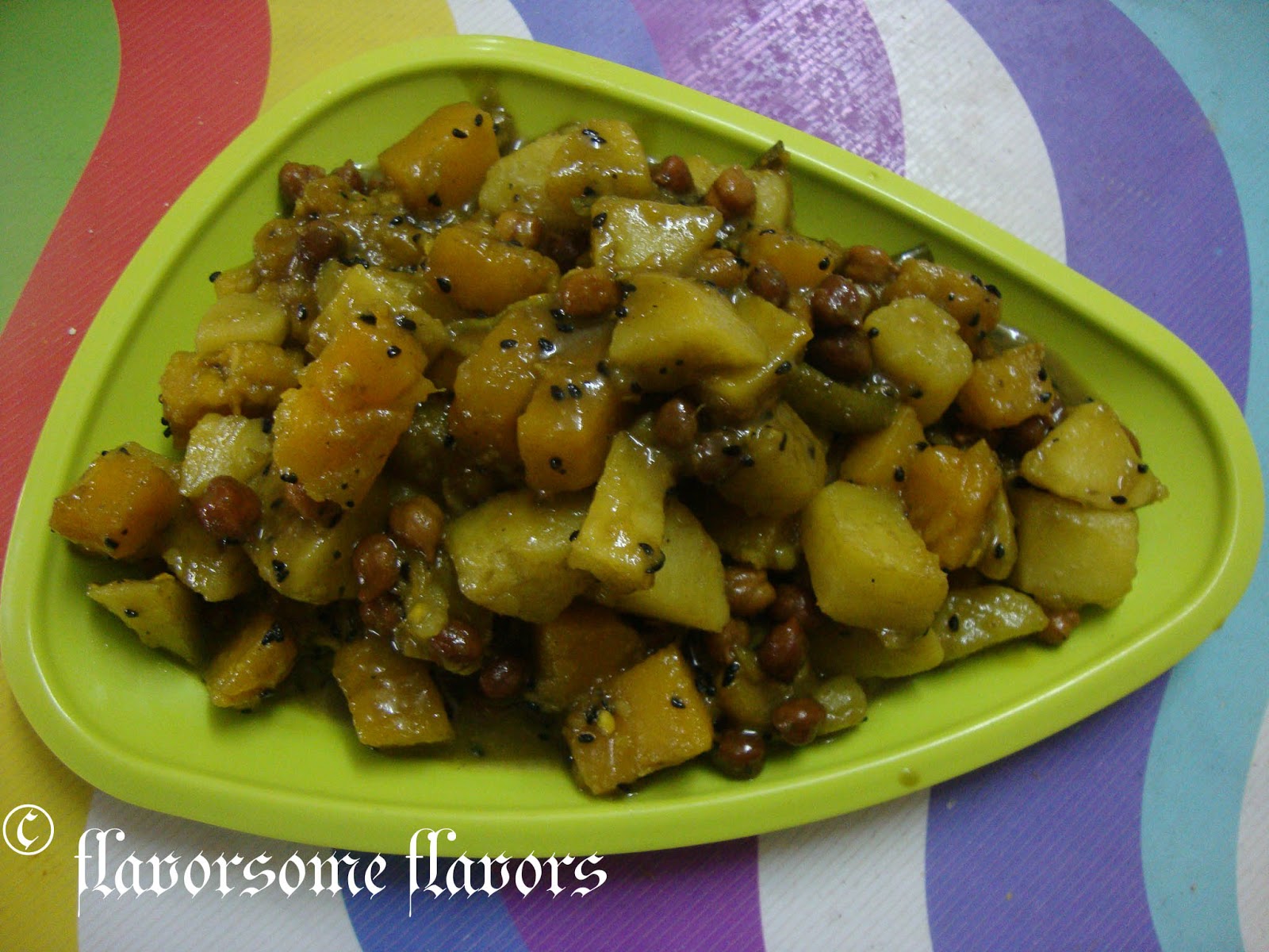 Flavorsome Flavors: Kumro-r Chokka – Indian Pumpkin Curry with Potatoes ...