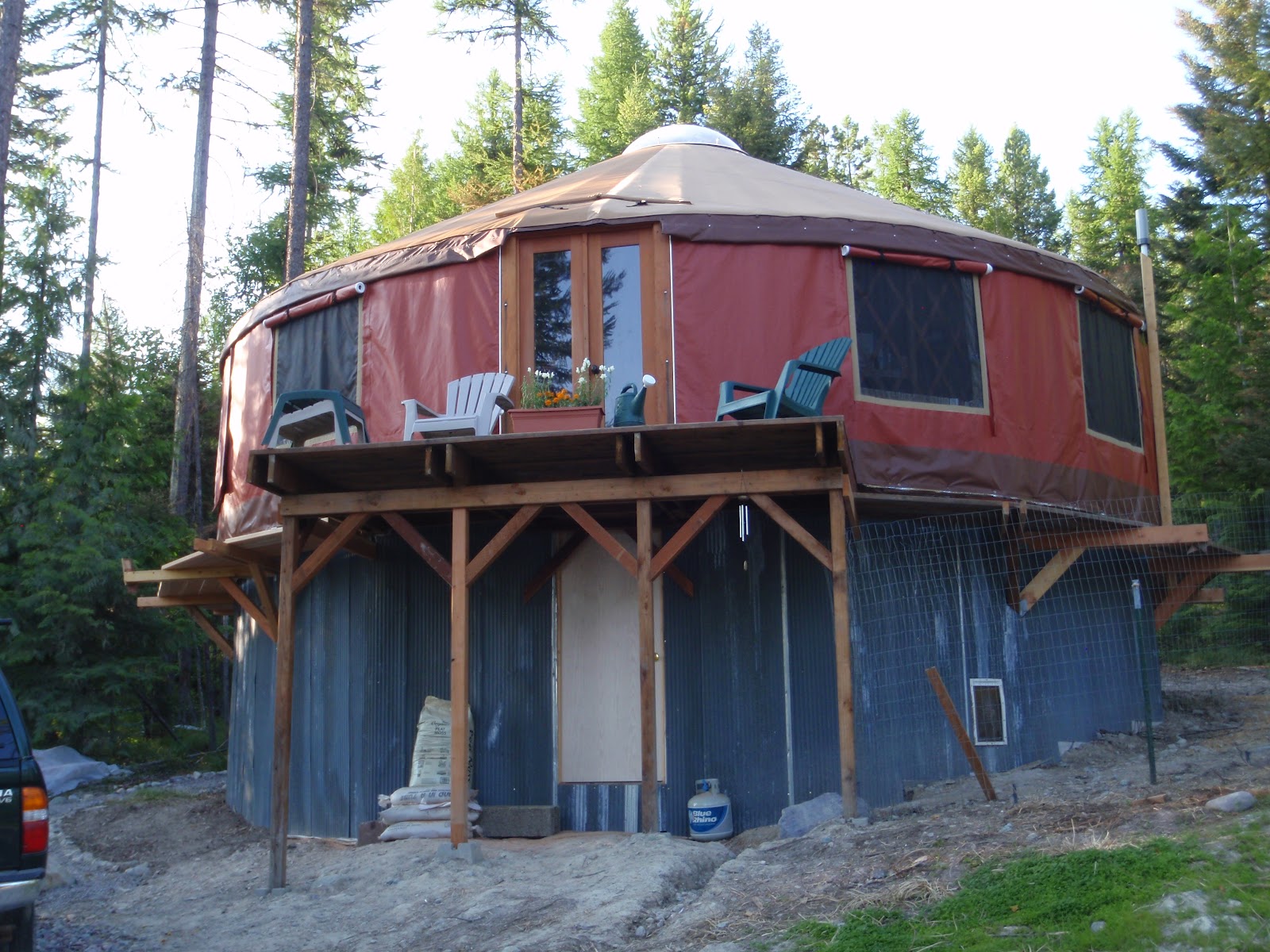 Our Year in a Yurt: Finishing touches